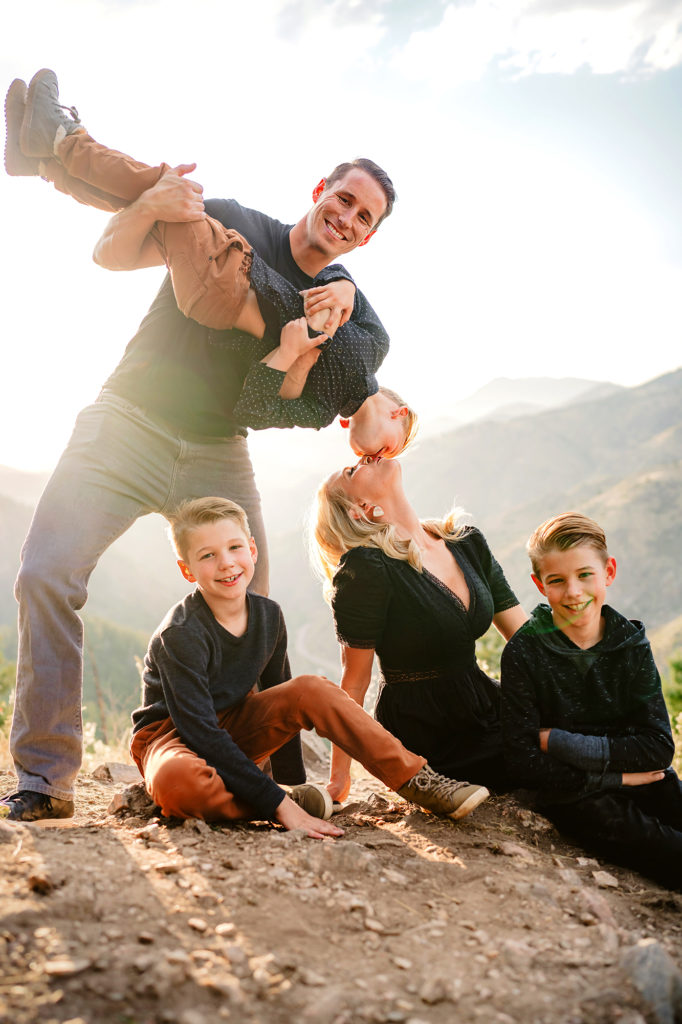 Windy Saddle Park Colorado Outdoor Family Session - erinlassahn.com