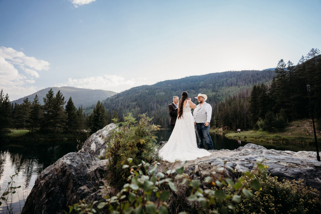 Frisco Colorado Elopement at Officers Gulch - erinlassahn.com