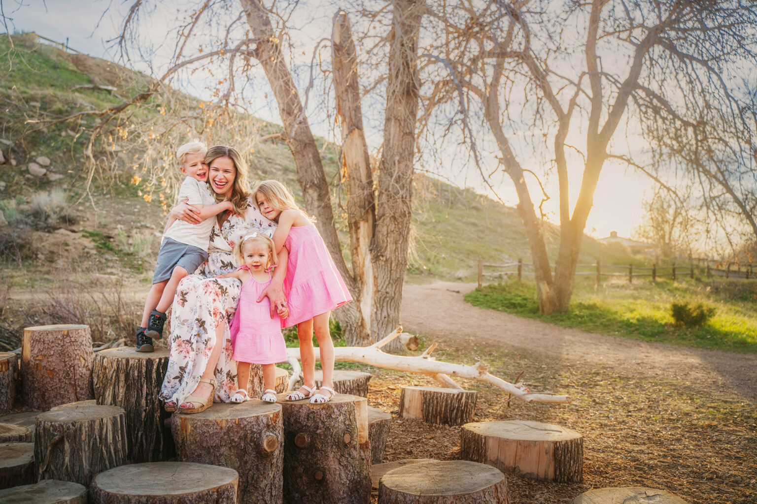 Tips For Capturing Spring Family Photos - erinlassahn.com