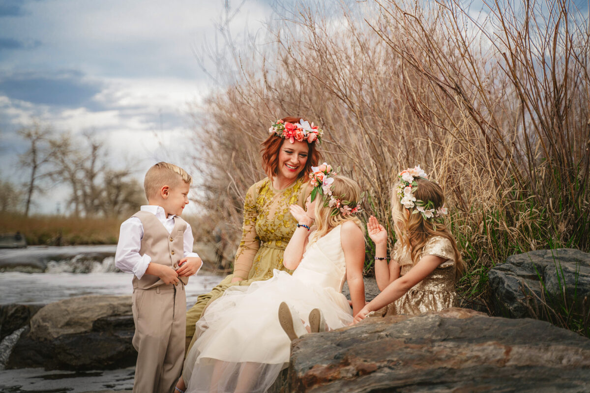 Tips For Capturing Spring Family Photos - erinlassahn.com